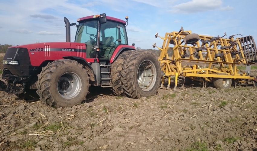 Case IH MX 220 Magnum Specs and data - United Kingdom Case IH MX 220 Magnum Specs and data - United Kingdom