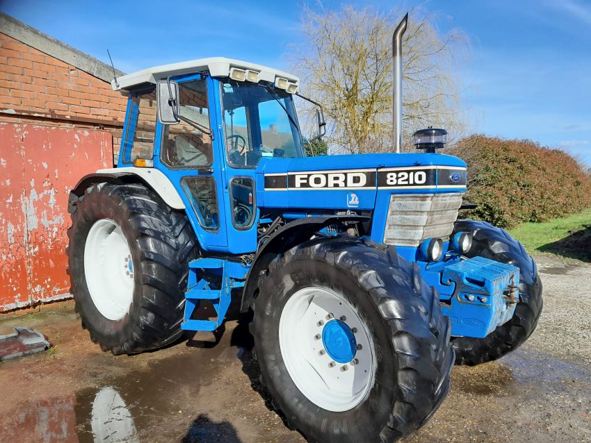 Ford 8210 Gen. II