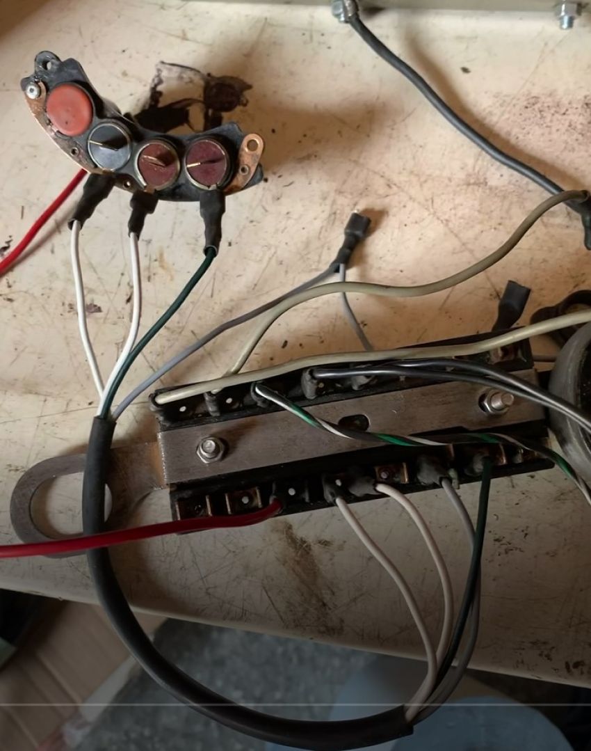 Deutz D5006 - Claxon bedrading Deutz D5006