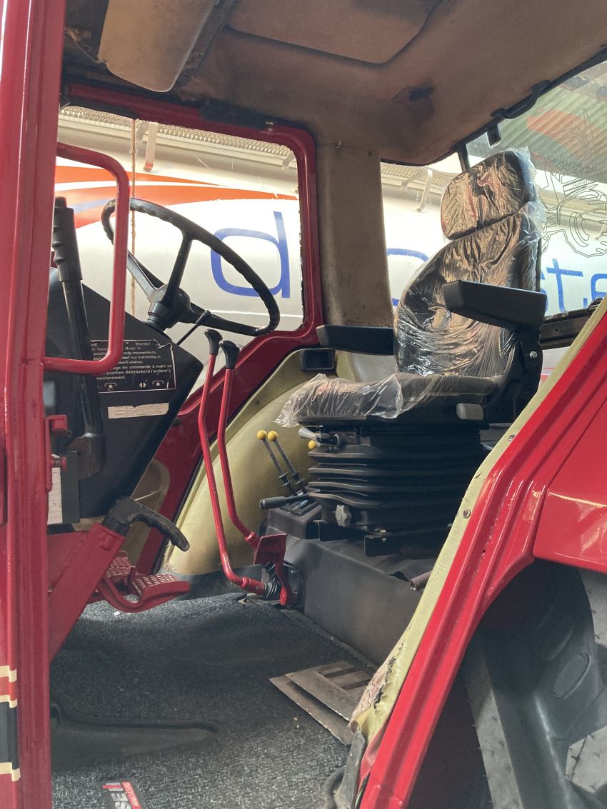 International 1056 xl ergo-s