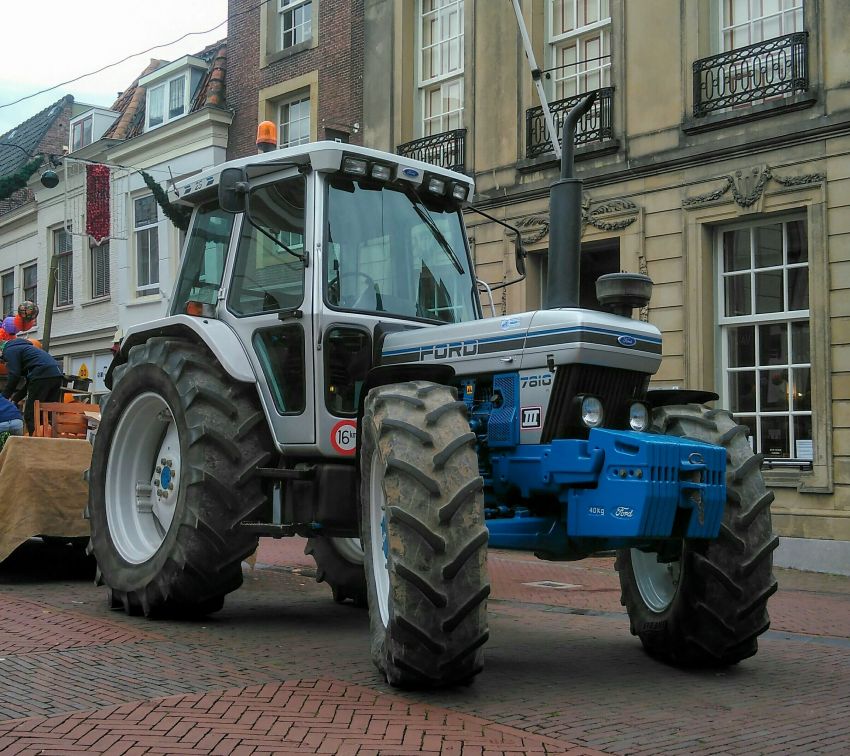 Foto Ford 7810 Silver Jubilee #1442274