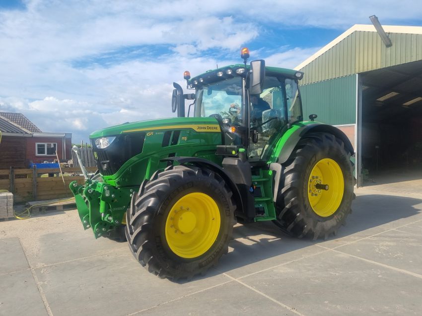 Foto John Deere 6R serie #1478913