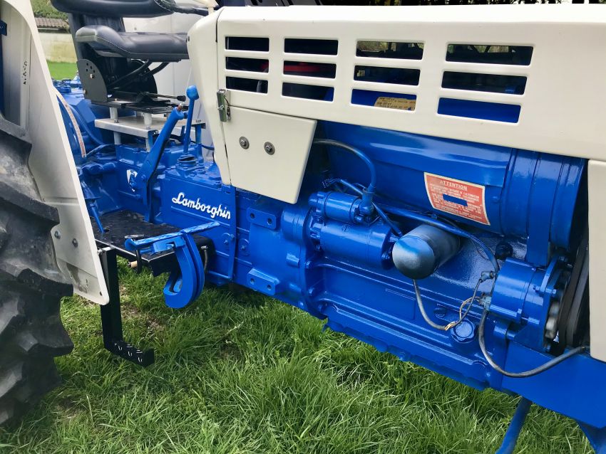 Te koop: TE KOOP: 2 gerestaureerde Lamborghini R 503 tractoren