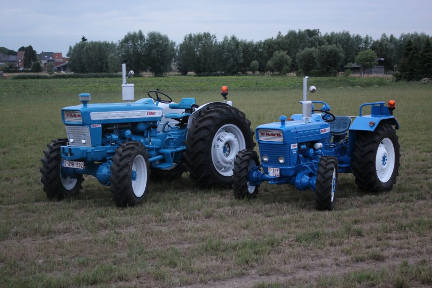 Ford 2000 - Hoeveel pk heeft een ford 2000 4x4 uit 1972?