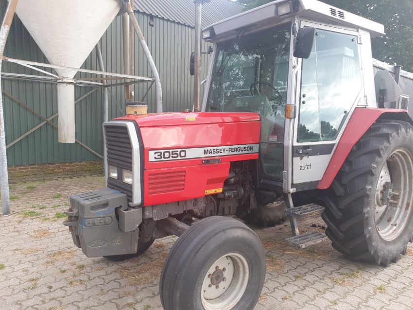 Massey Ferguson 3050 - Banden maat 3050E