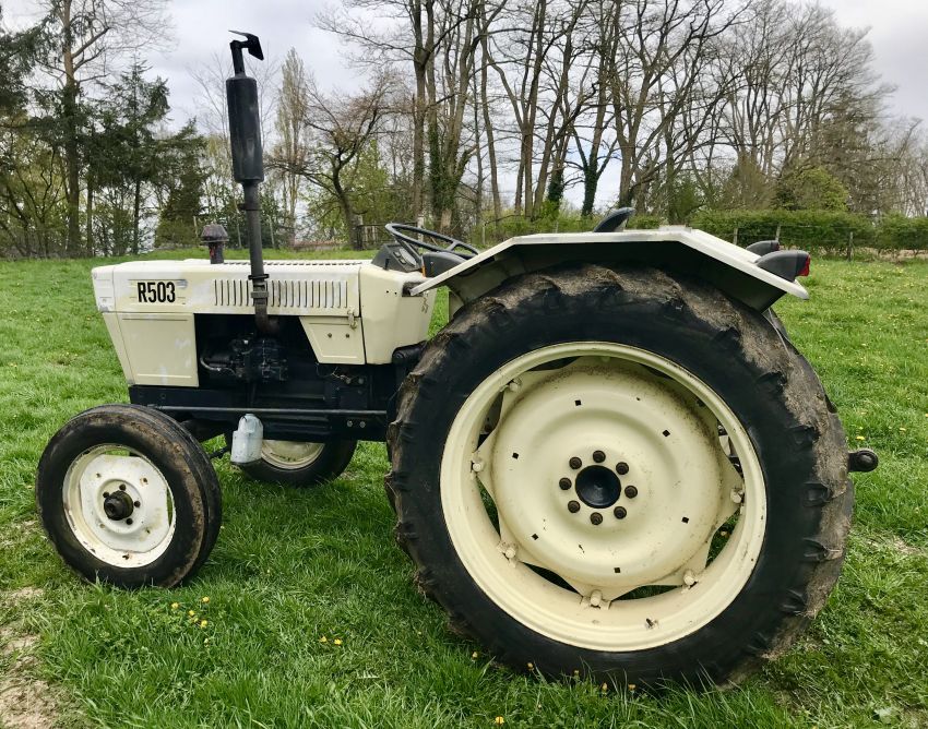 Te koop: TE KOOP: 2 gerestaureerde Lamborghini R 503 tractoren