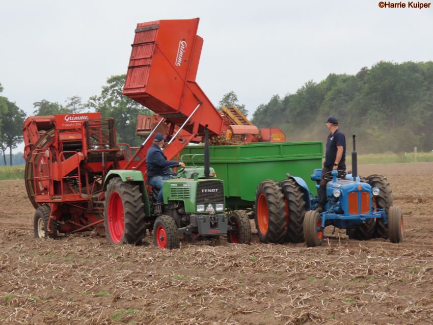 Nostalgisch aardappel rooien