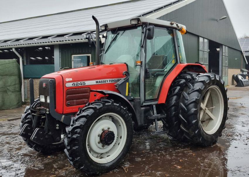 Te koop: Massey Ferguson 4245