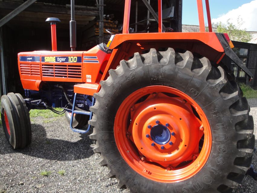 Same Tiger 100 - Wielmoeren gaan los bij 1 achterwiel, hoe kan dit en ...