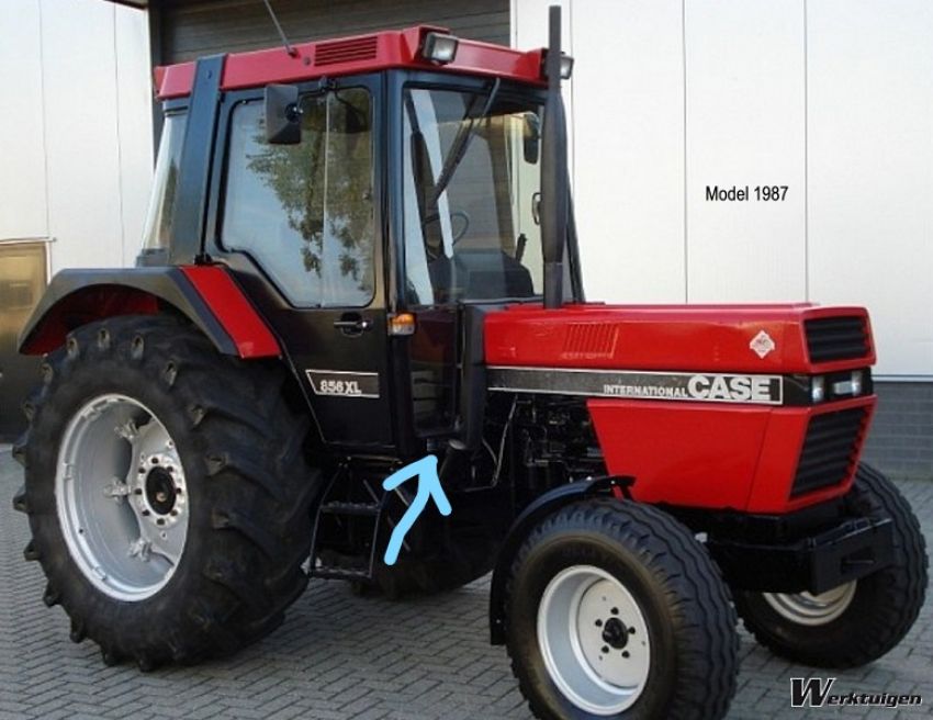 Plaats chassisnummer en typeplaatje Case 845 XL??