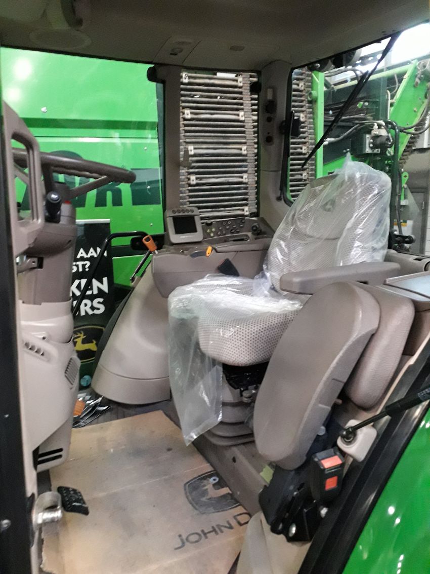 Foto John Deere 6830 Premium van Kraakman BV