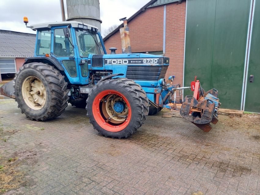 Foto Ford 8730 #1512878