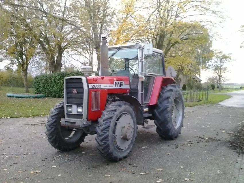 Foto Massey Ferguson 2680 #1490689