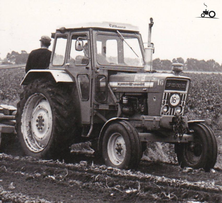 Gezocht cabine ford 5000
