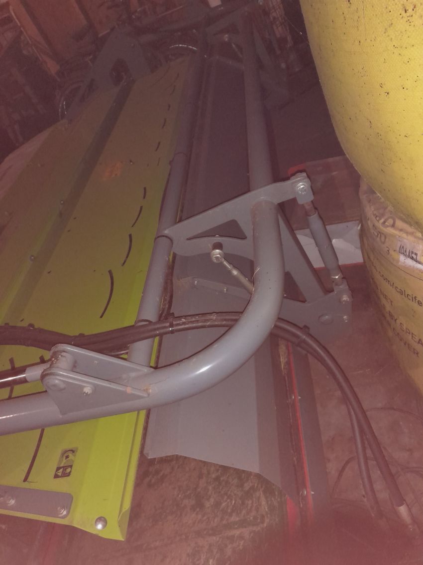 Ervaringen en tips zelf afvoerbandje op de maaier bouwen