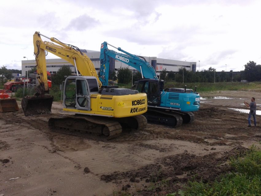 Foto Kobelco SK 210 LC #1550241