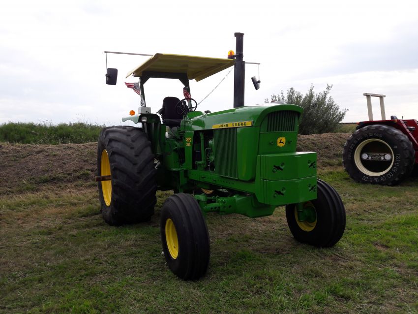 Foto John Deere 4620 #970400