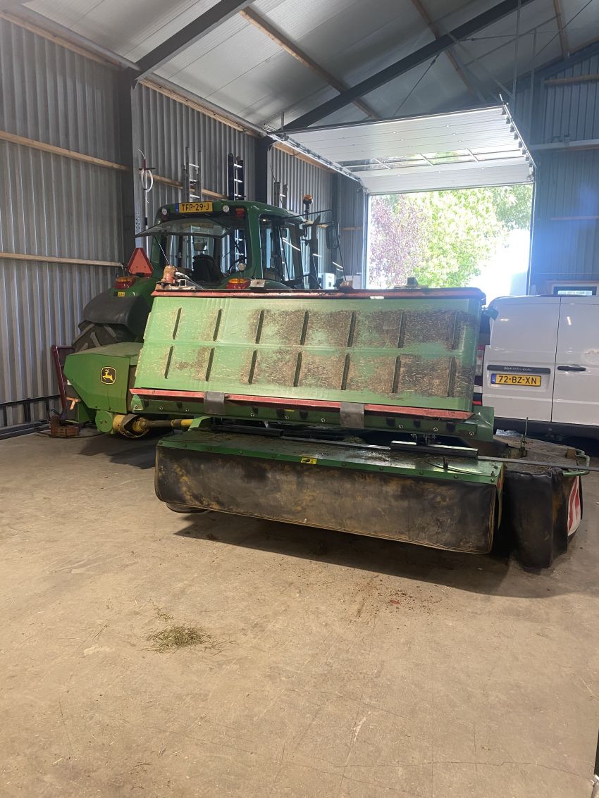 Ervaringen en tips zelf afvoerbandje op de maaier bouwen