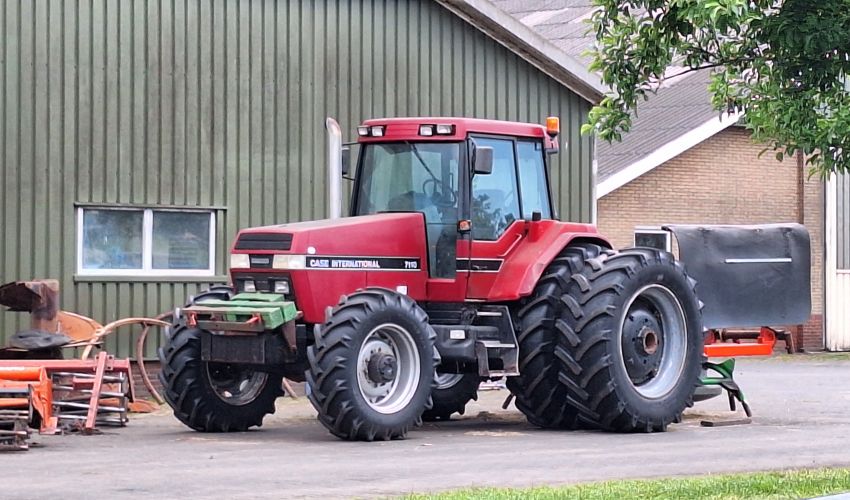 Case International Magnum 7110 Specs and data - United Kingdom