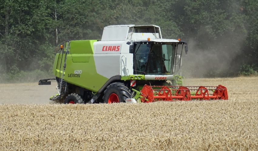 Claas Lexion 620 Specs and data - United Kingdom