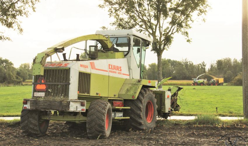 Claas Jaguar 695 Mega Fiche technique / Info - France