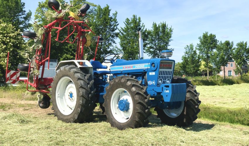 Ford 7000 Fiche technique / Info - France