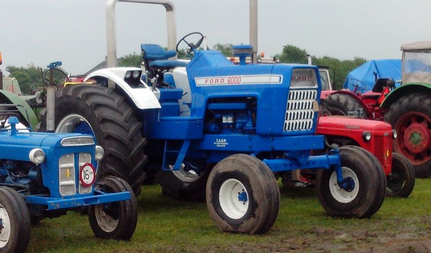 Ford 9000 Fiche technique / Info - France
