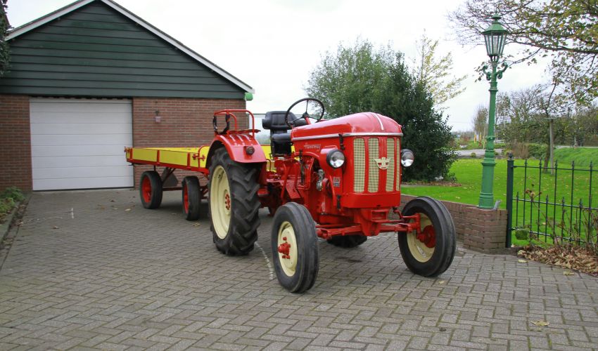 Hanomag R425 Fiche technique / Info - France