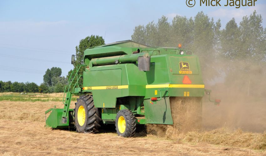 John Deere 2254 Technische Daten