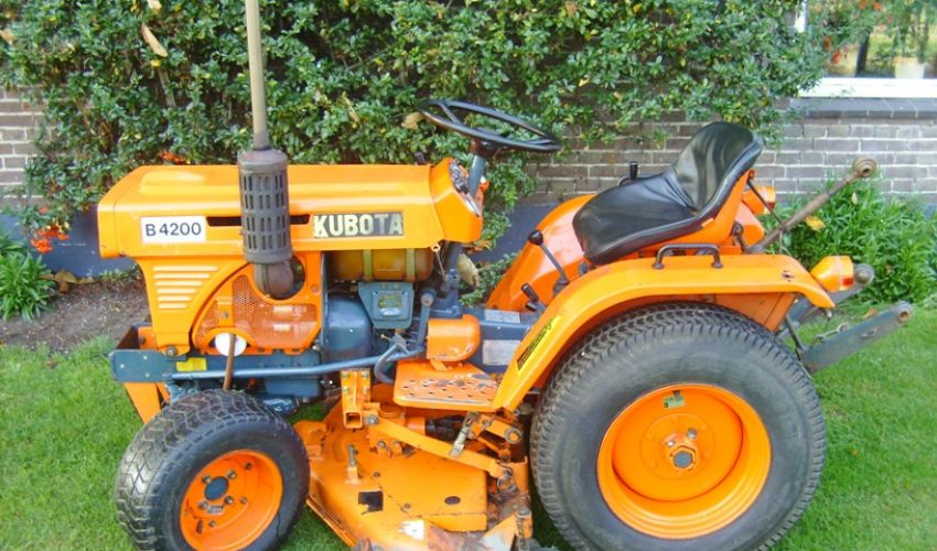 Kubota B4200 Fiche technique / Info - France