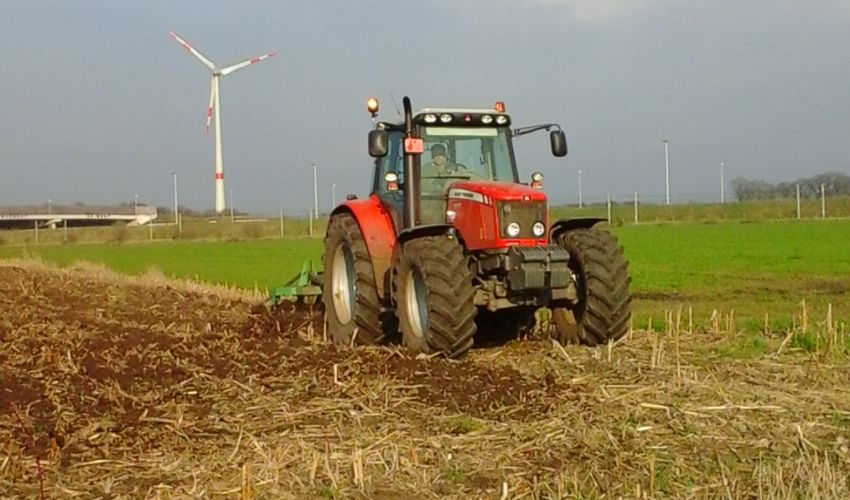 Massey Ferguson 6470 Specs and data - United Kingdom