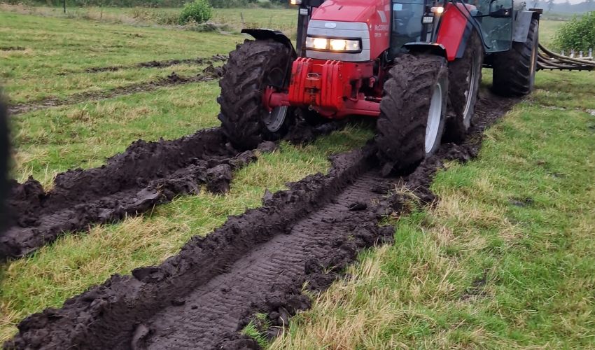 Mc-Cormick MC 115 Fiche technique / Info - France