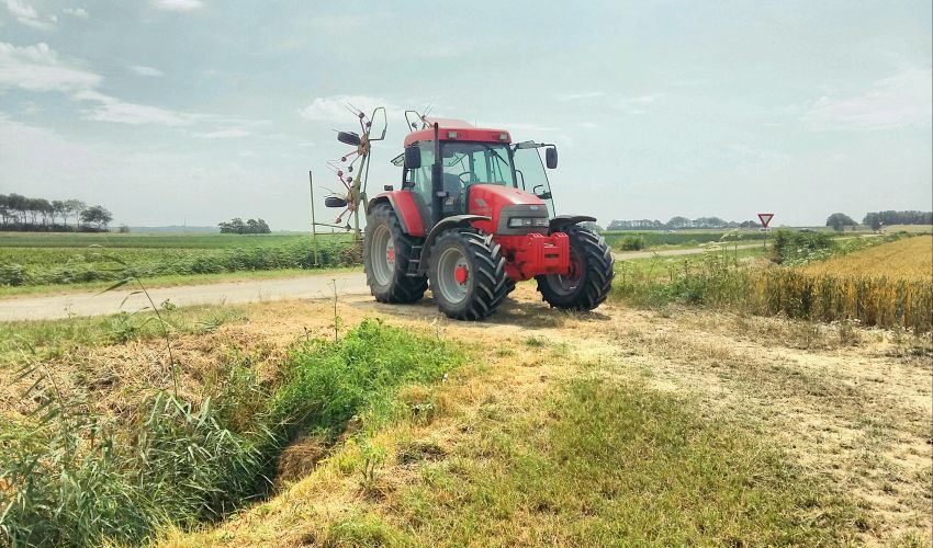 Mc-Cormick MC 115 Fiche technique / Info - France