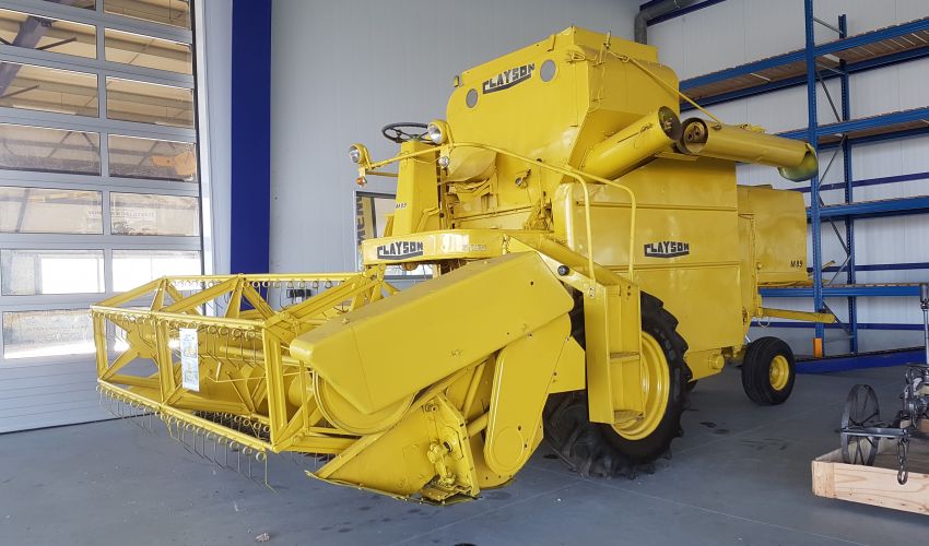 New Holland clayson M 135 Fiche technique / Info - France