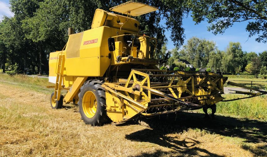 New Holland clayson M 135 Fiche technique / Info - France