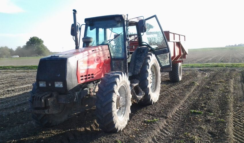 Valtra Valmet 8100 Specs and data - United Kingdom
