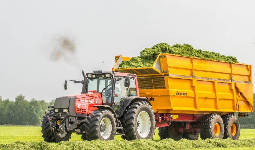 Valtra Valmet 8450 Specs and data - United Kingdom