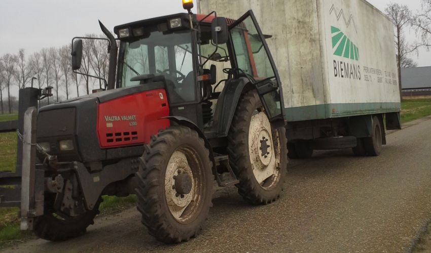 Valtra Valmet 6300 Fiche technique / Info