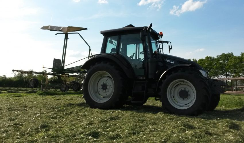 Valtra N93 Specs and data