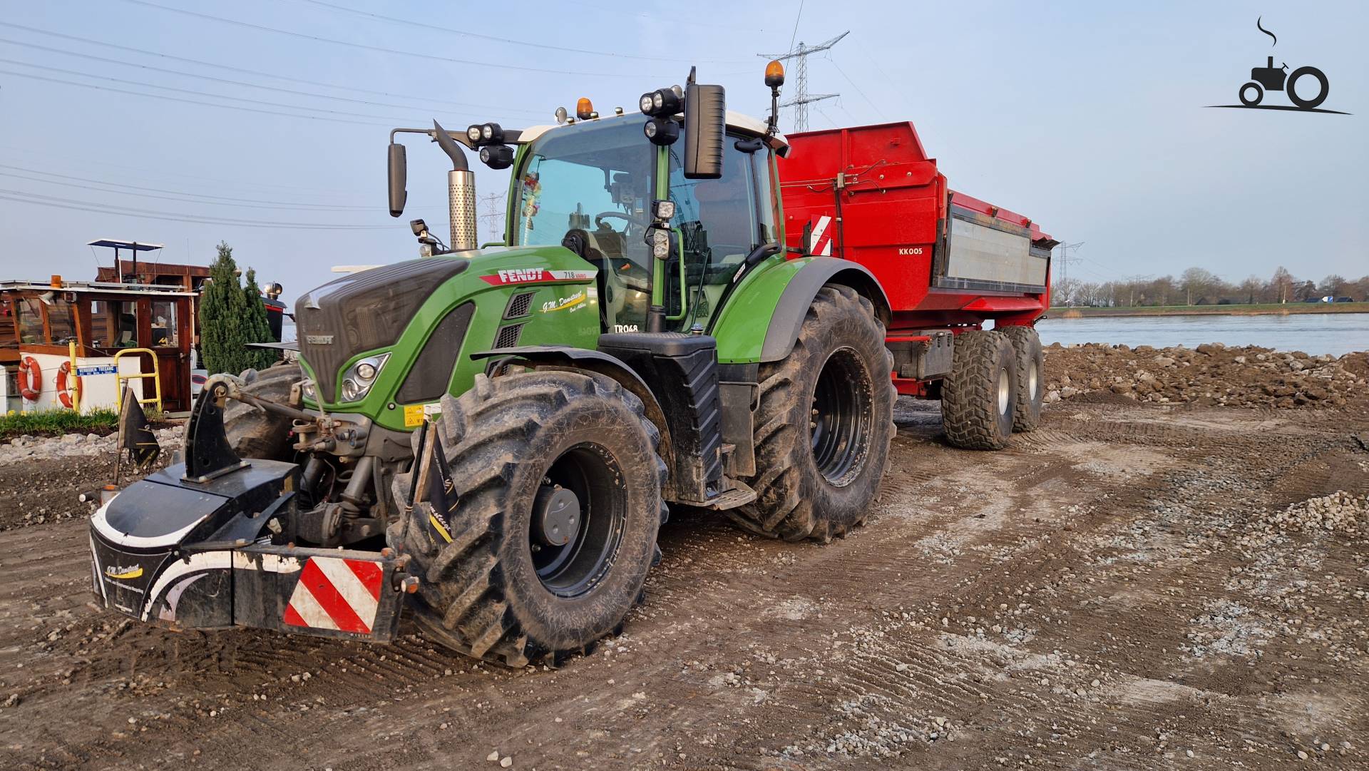 Fendt 718 Vario met Beco kieper