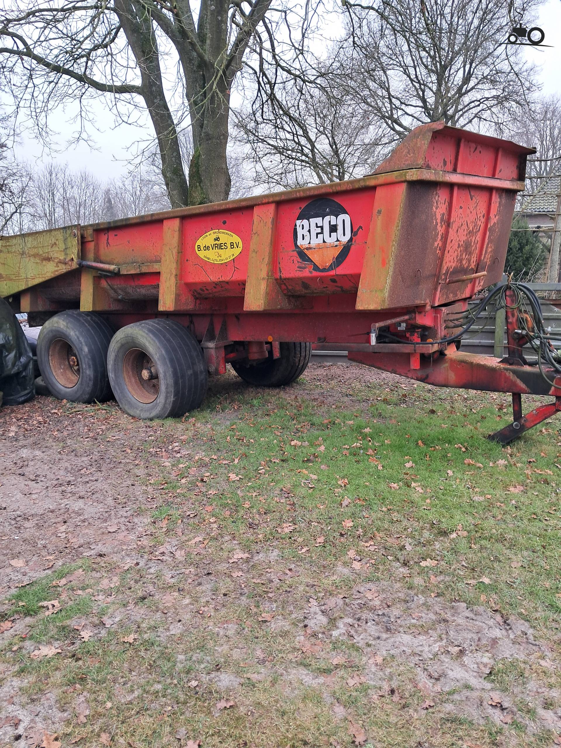 Binnenkomst van Beco 140 kieper met unieke besturing
