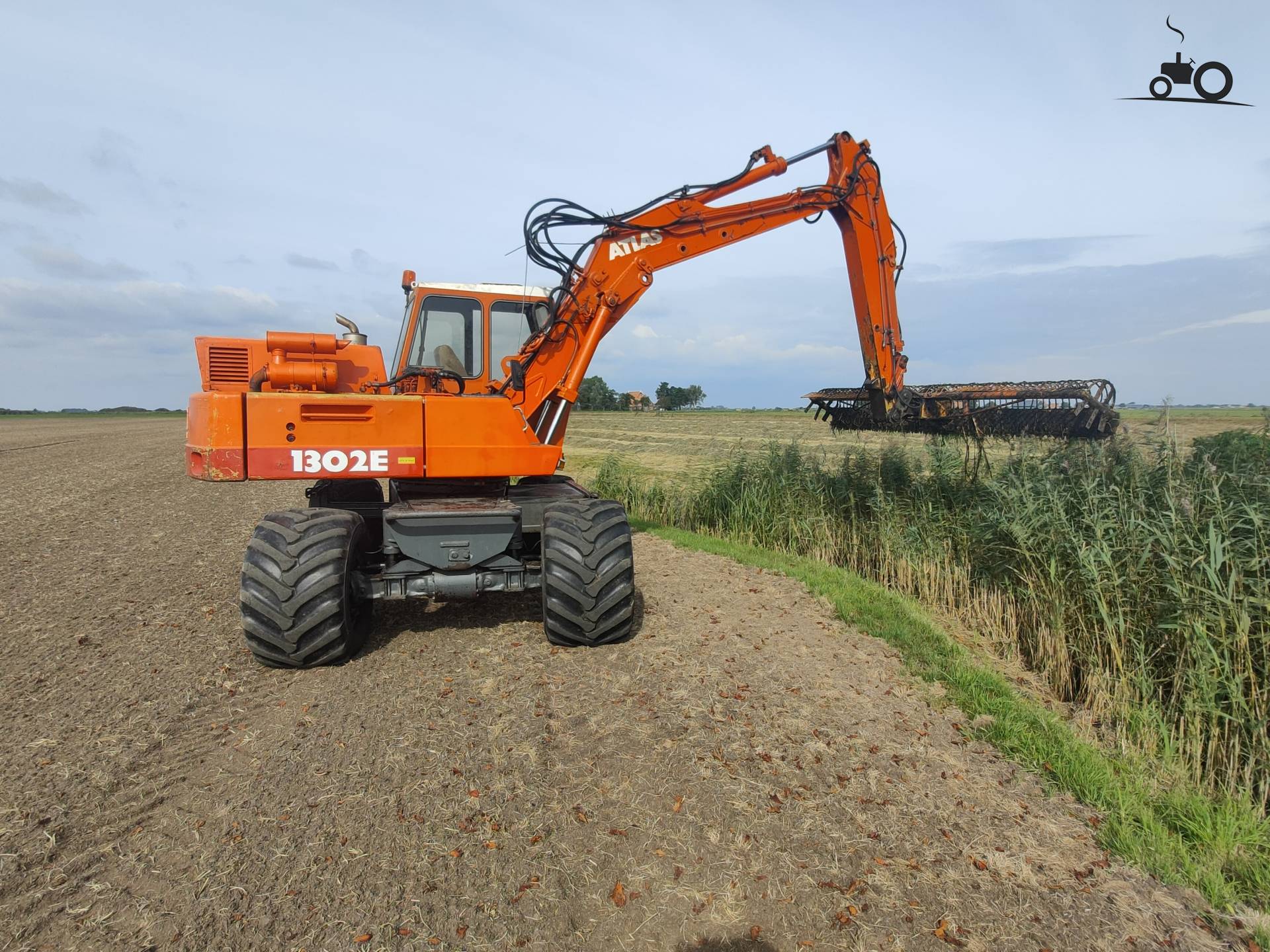 Foto Atlas 1302E #1436447