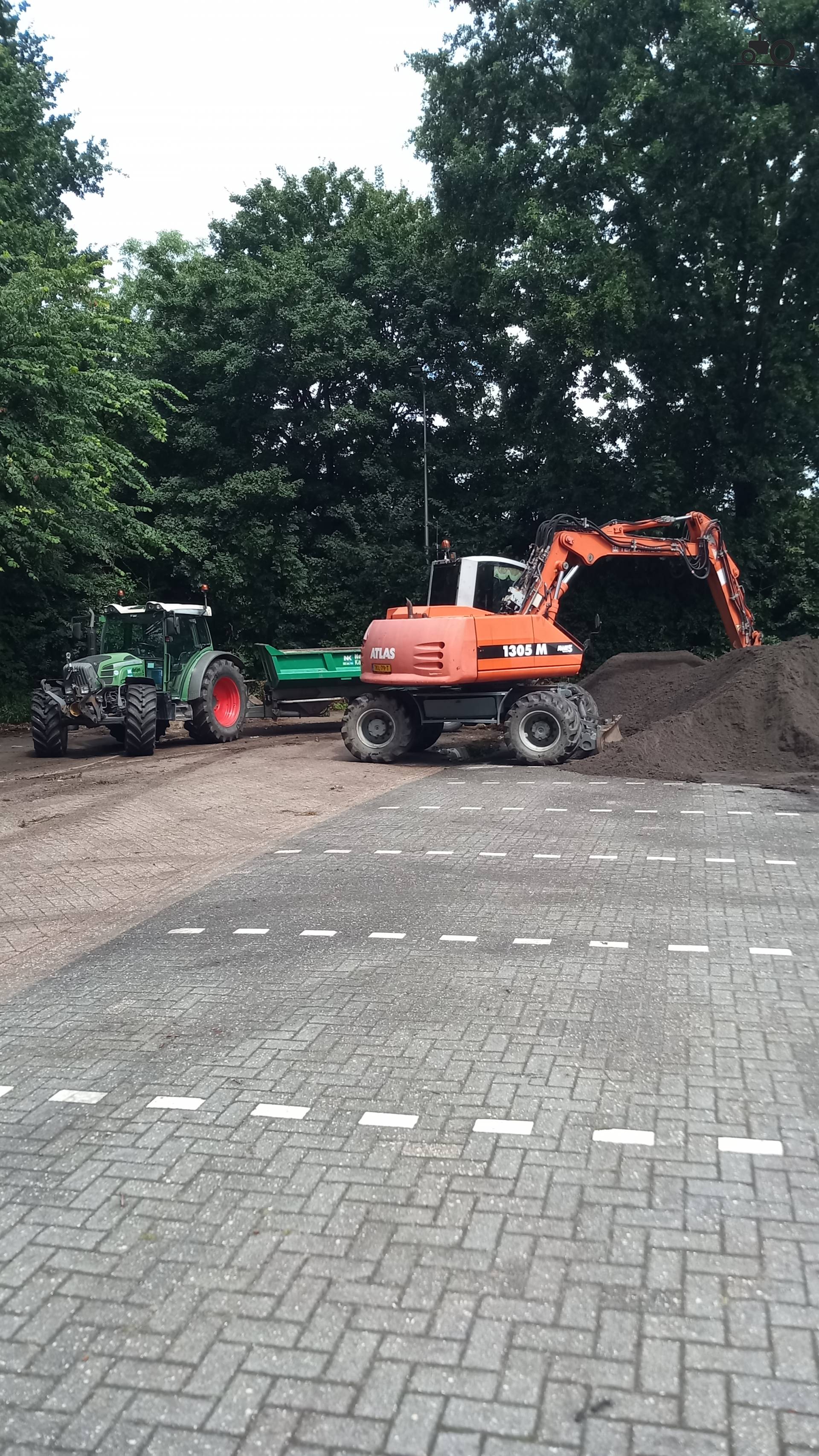 Foto Atlas 1305 #1628013