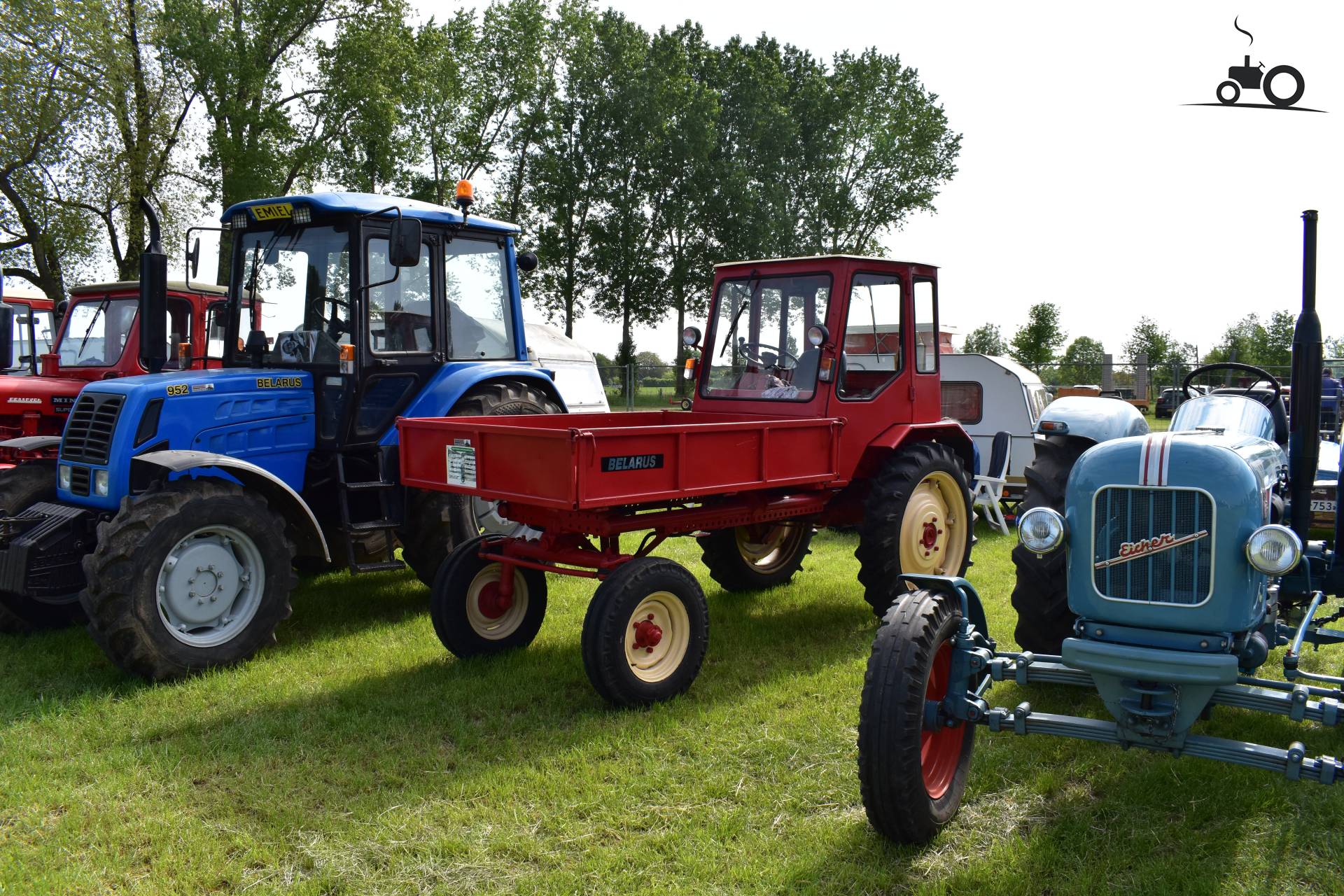 Foto Belarus T-16M #1475512