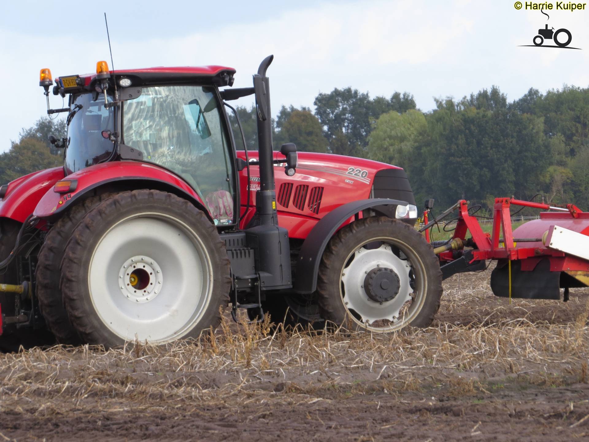 Foto Case IH Puma 220 van Loonbedrijf H.G. Otten