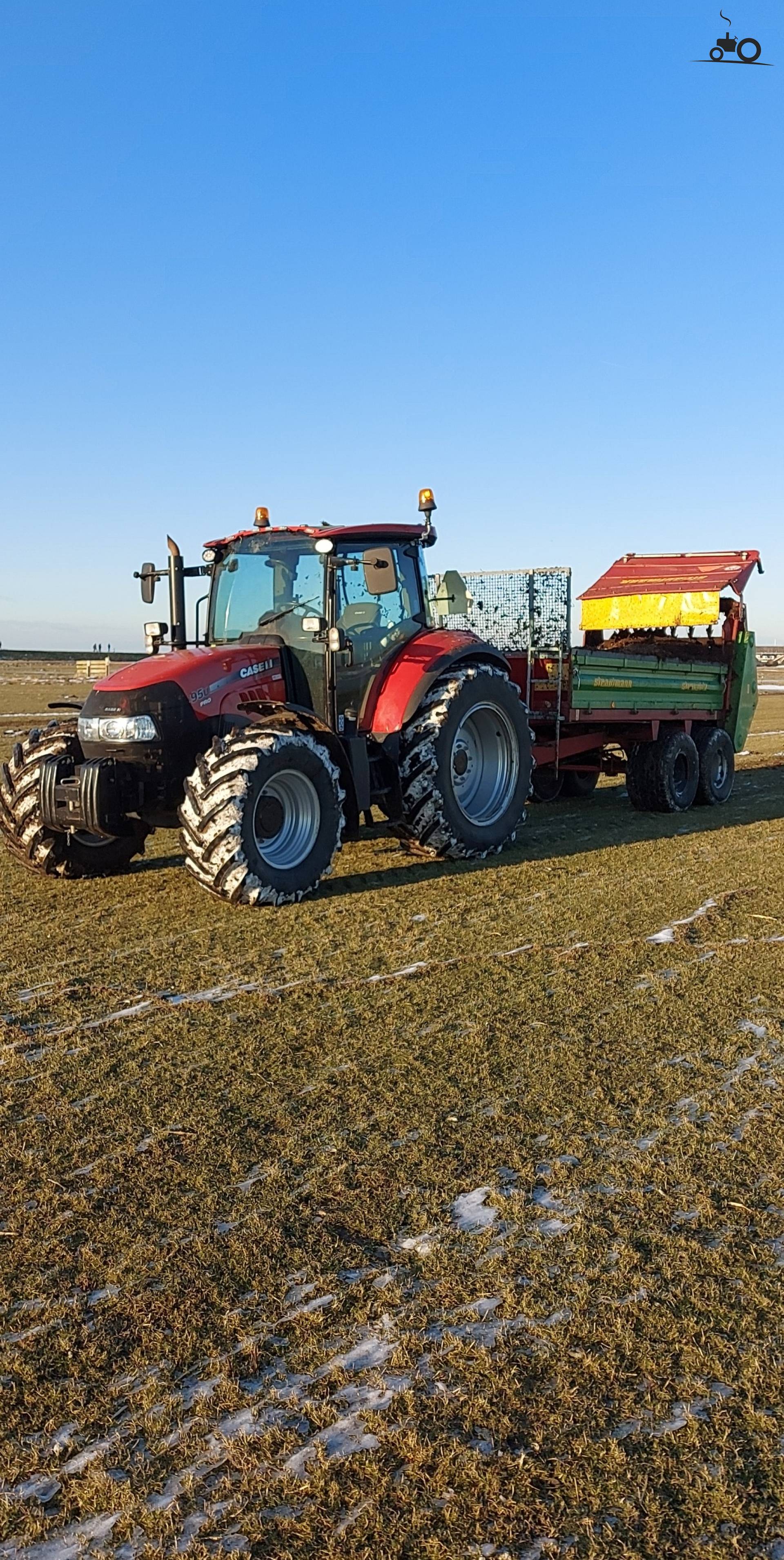 Foto Case IH Farmall 95U Pro #1462840