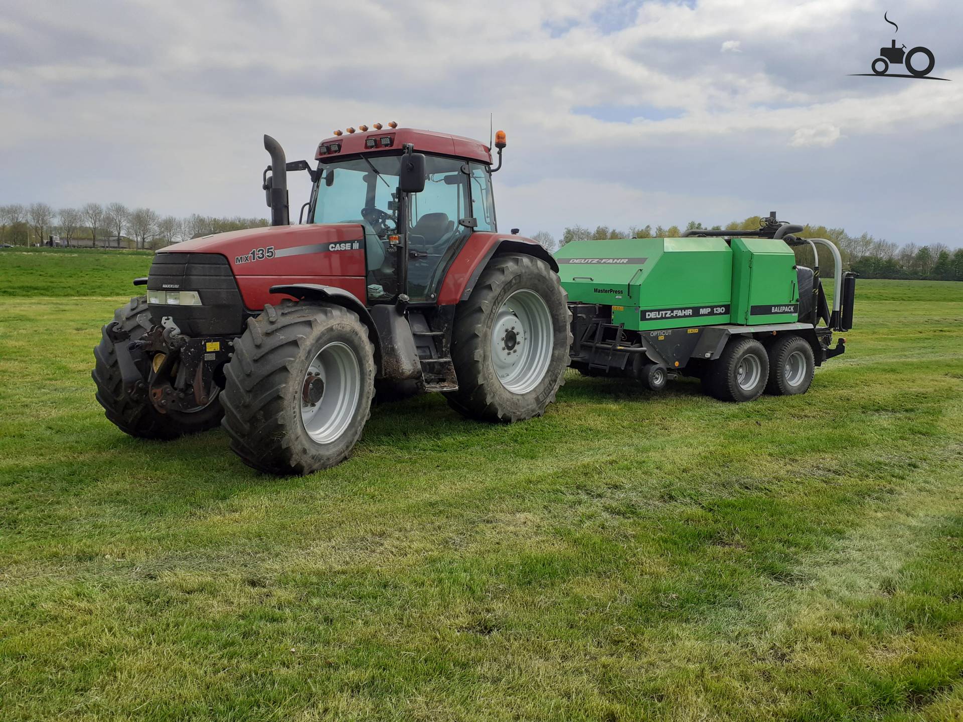 Foto Case IH Maxxum MX 135 #1467879