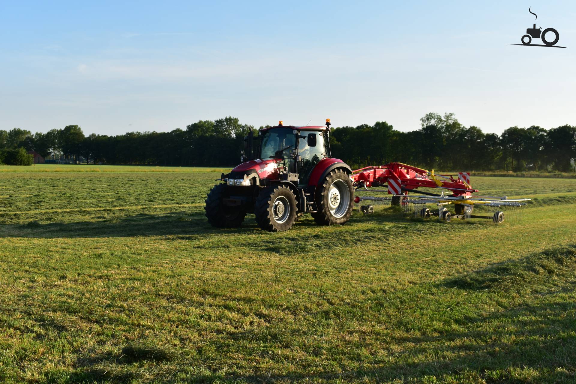 Foto Case IH Farmall 115u #1483776