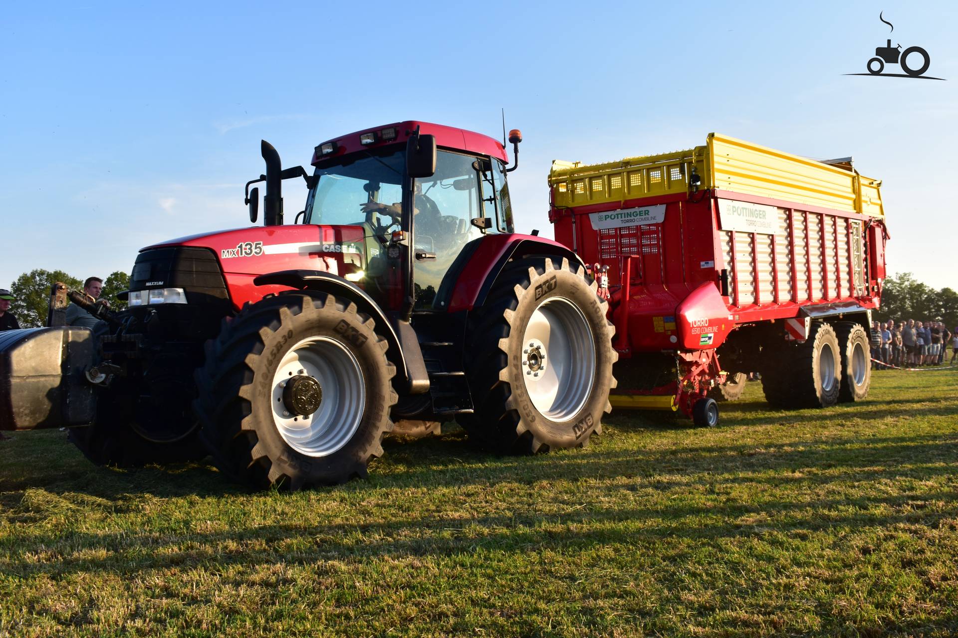 Foto Case IH Maxxum MX 135 #1484961