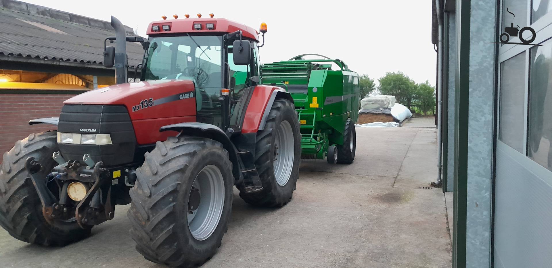 Foto Case IH Maxxum MX 135 #1595532